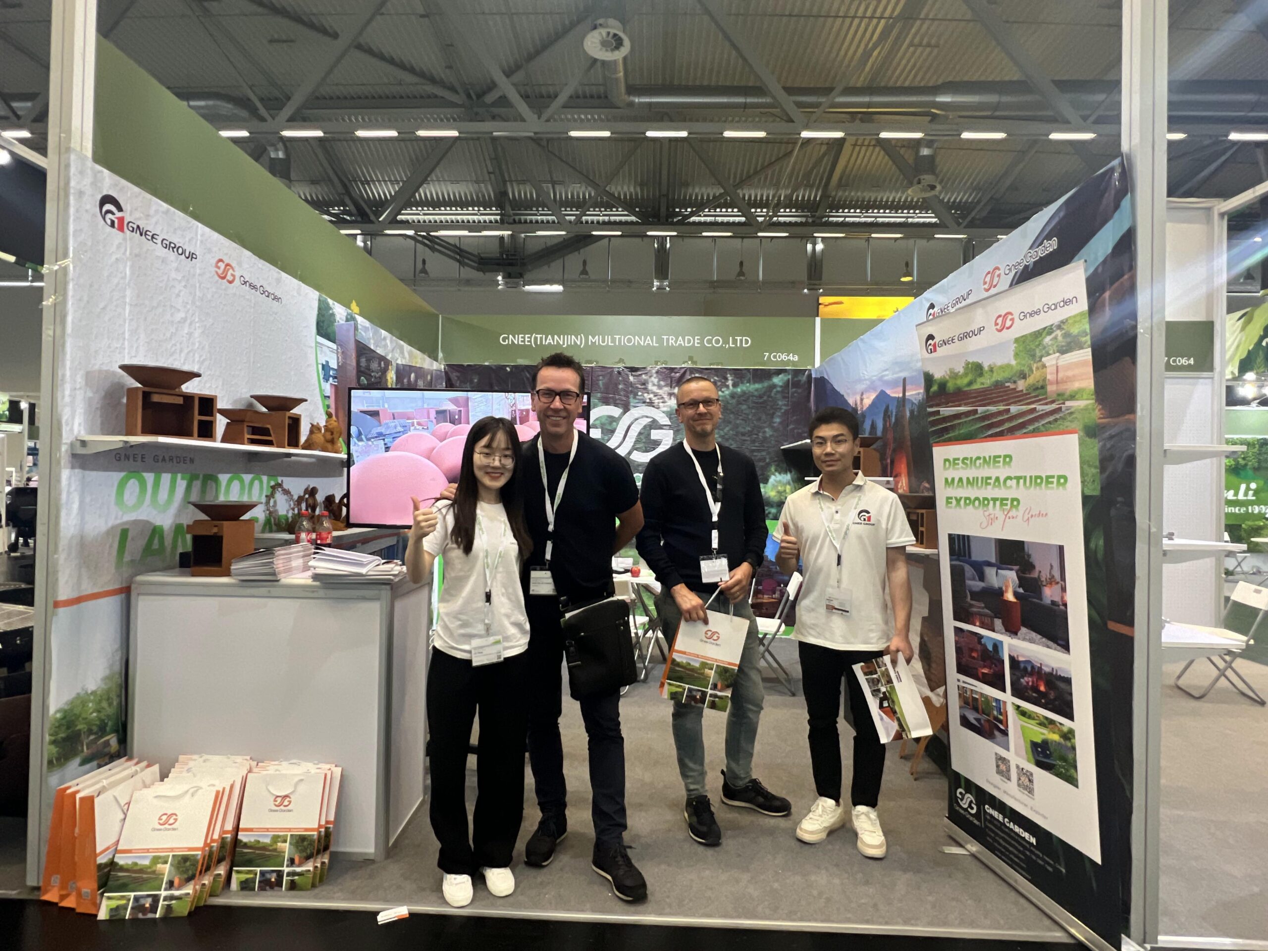 Gnee Garden: Team was invited to Germany for the exhibition - Gnee Garden